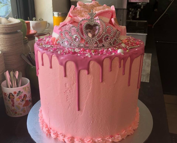 Homemade Marshmallows And Rainbow Cakes At This Cute Sydney Cafe ...